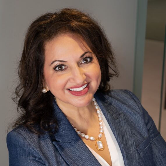 Our Team | Spine Health | Neck or Back Pain | Spine Health Expert